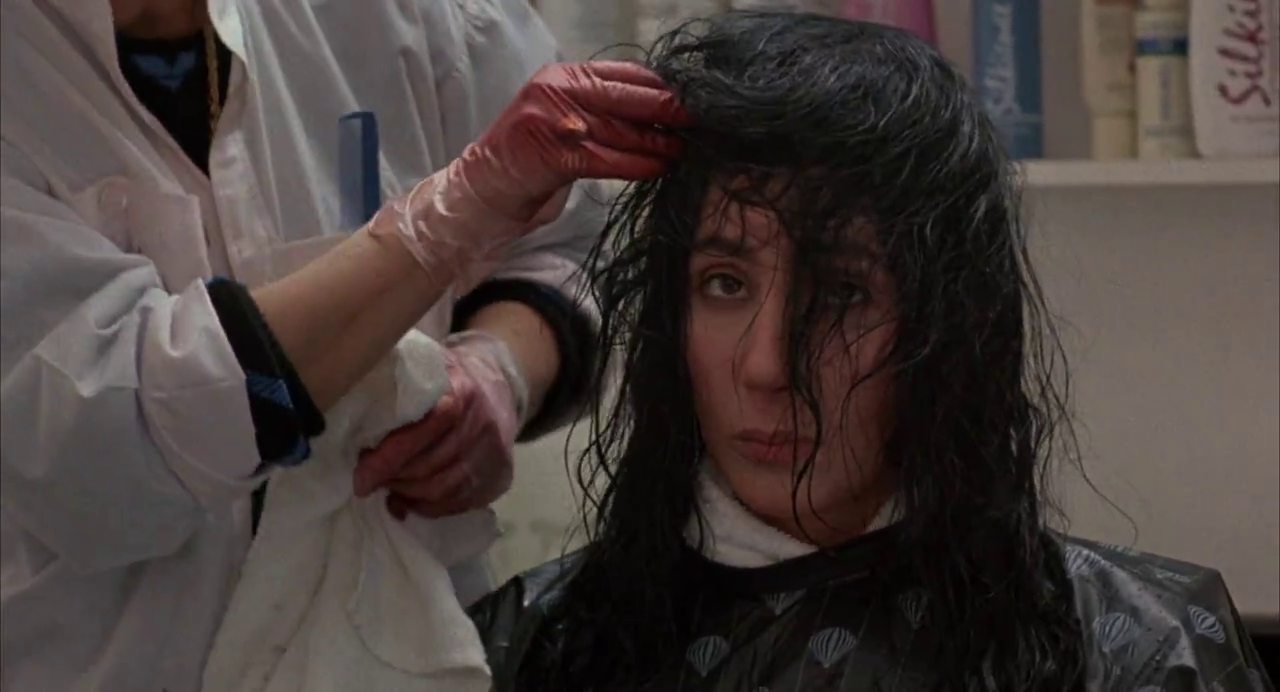 Moonstruck (1987) | World Wide Aura