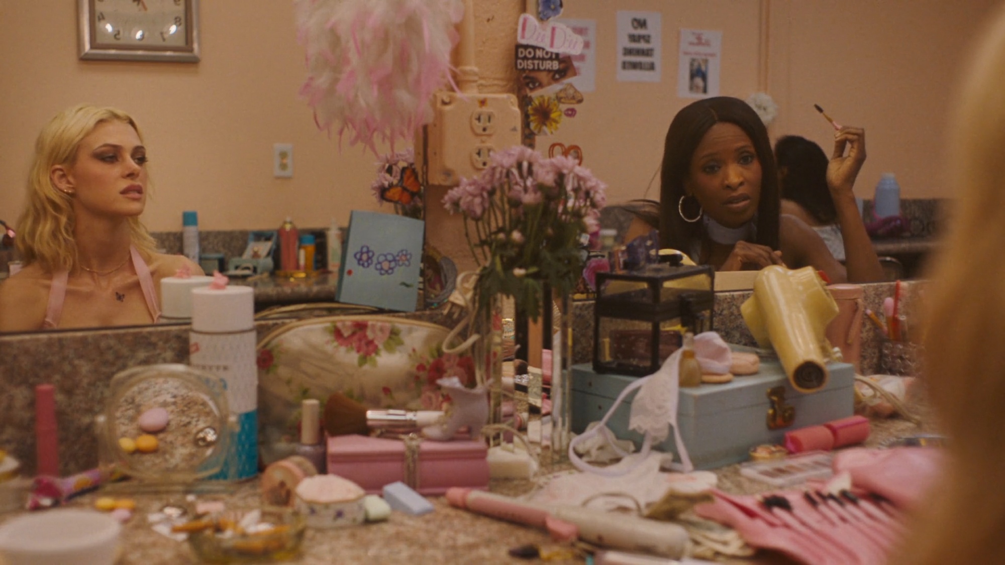 World Wide Aura | A growing archive of beauty products and perfumes in ...